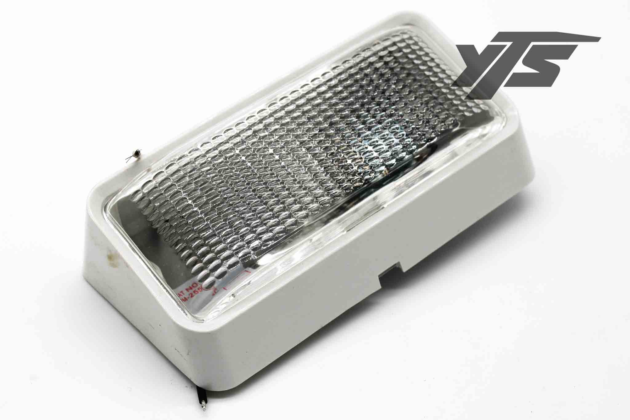 136284 — Capacity Dome Rect Clear Light